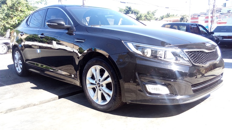 Plaza Libre - Kia K5 2013