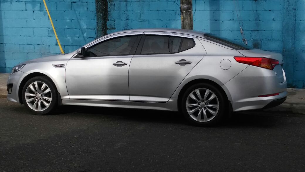 Plaza Libre - Kia K5 2013